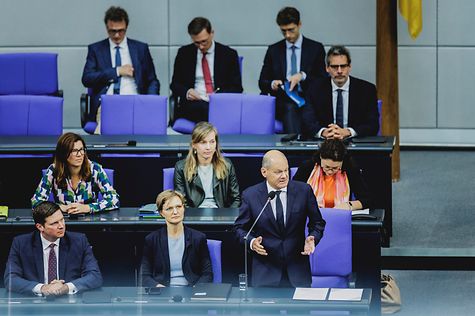 Deutscher Bundestag - Olaf Scholz würdigt Einigkeit in der EU und neue Kooperation mit Polen