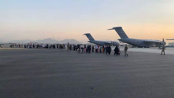 Deutscher Bundestag - Zeugin beschreibt Einschätzung des BND vor dem ...