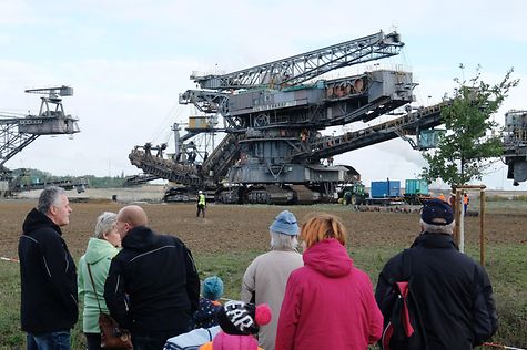 Deutscher Bundestag - Strukturwandel in ostdeutschen Kohleregionen unterschiedlich beurteilt