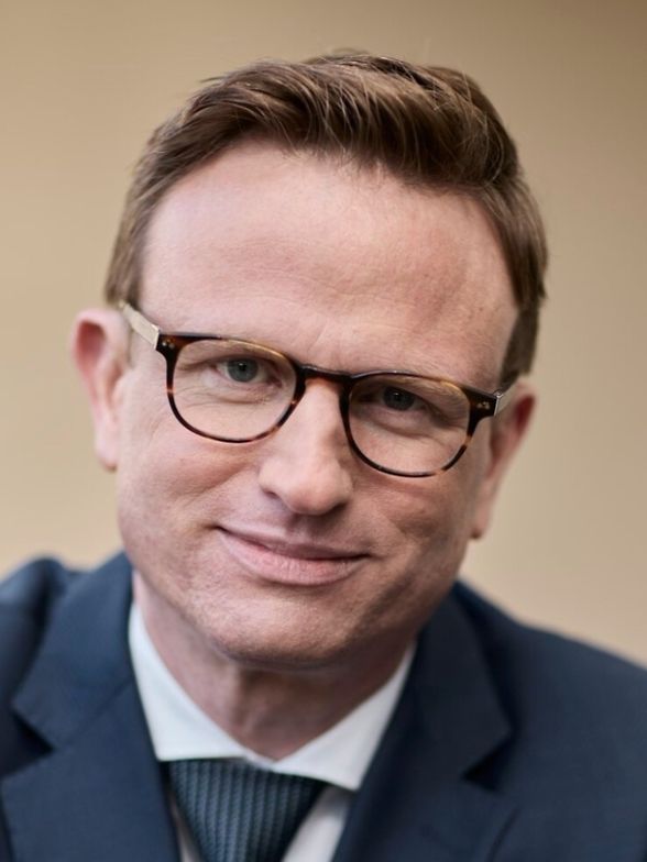 Deutscher Bundestag - Prof. Dr. Hans Theiss