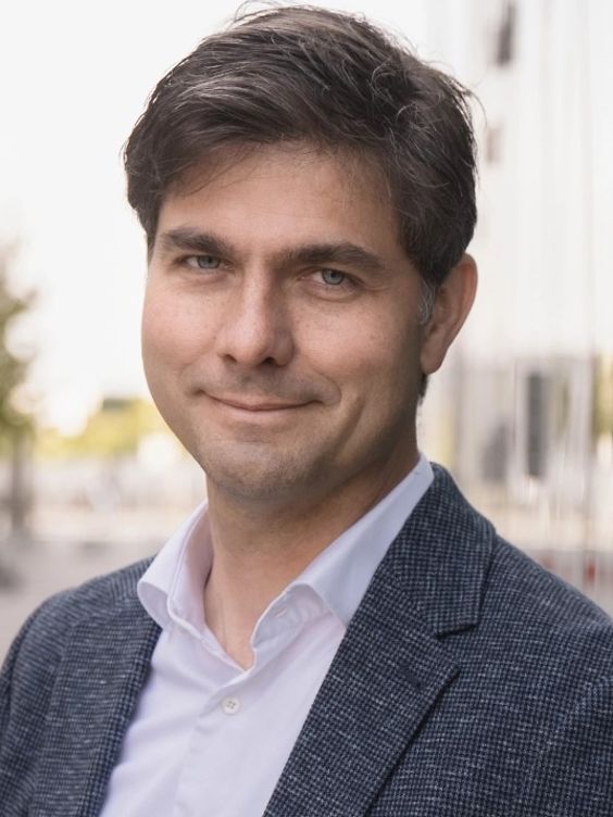 Deutscher Bundestag - Mark Helfrich