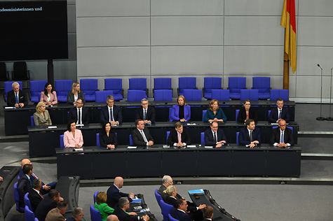 Deutscher Bundestag - So setzt sich die neue Bundesregierung zusammen