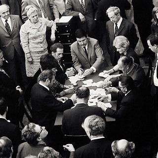 Deutscher Bundestag - Machtwechsel und Vertrauensfrage (1969 bis 1972)
