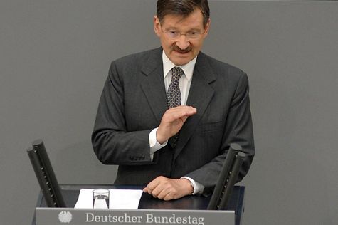 Deutscher Bundestag - „Man braucht als Abgeordneter ein dickes Fell“