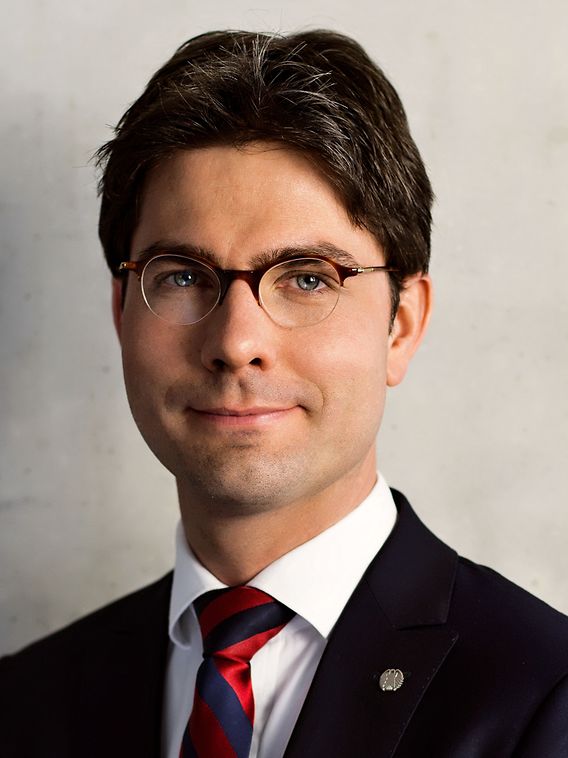 Deutscher Bundestag - Mark Helfrich