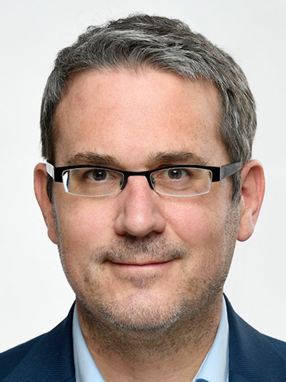 Deutscher Bundestag - Dr. Christopher Gohl