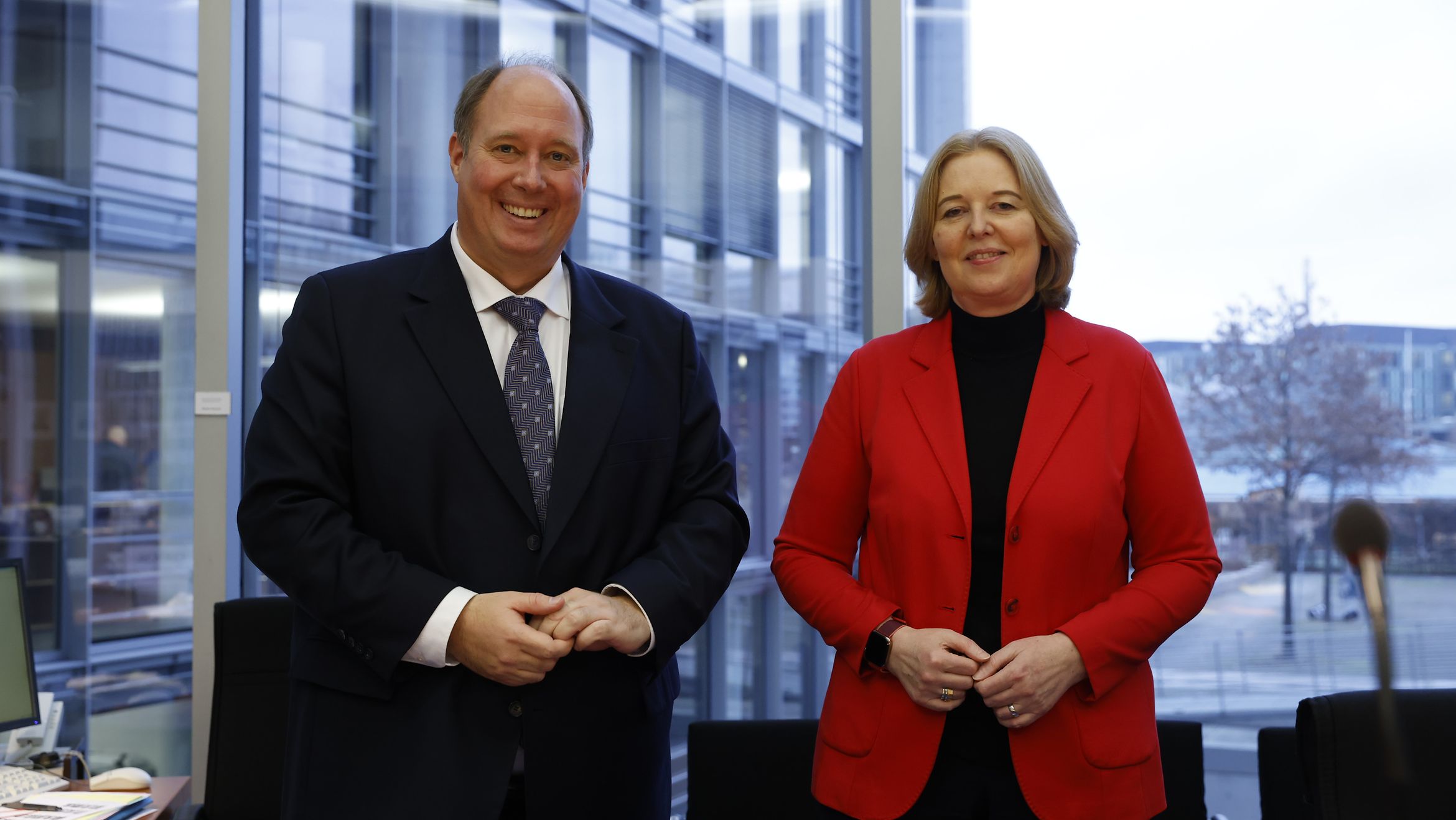 Deutscher Bundestag - Helge Braun leitet den Haushaltsausschuss